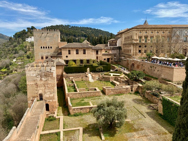 Top 10 Sights at the Alhambra Castle – Granada, Spain – jet lag journaling