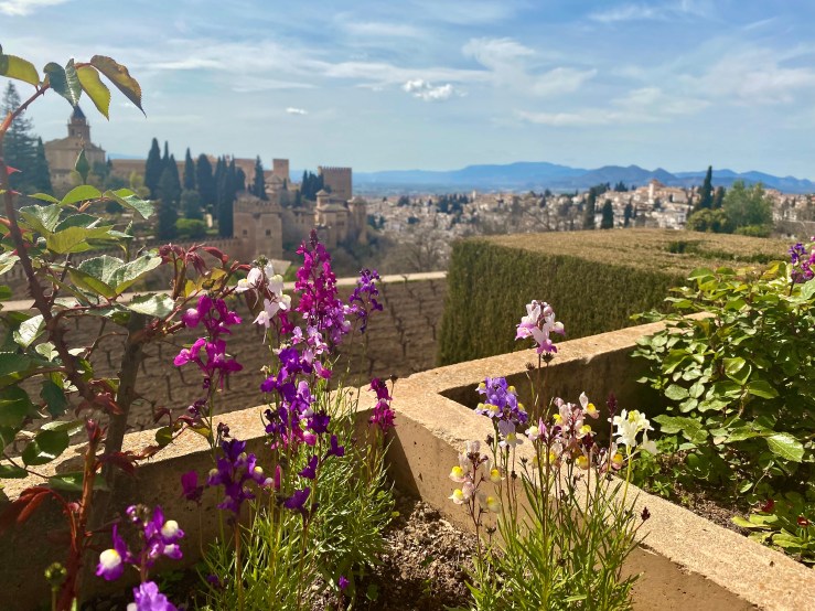 Top 10 Sights at the Alhambra Castle – Granada, Spain – jet lag journaling
